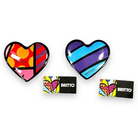 Romero Britto | 2 Romero Britto Giftcraft Heart Shaped Paperweight ...