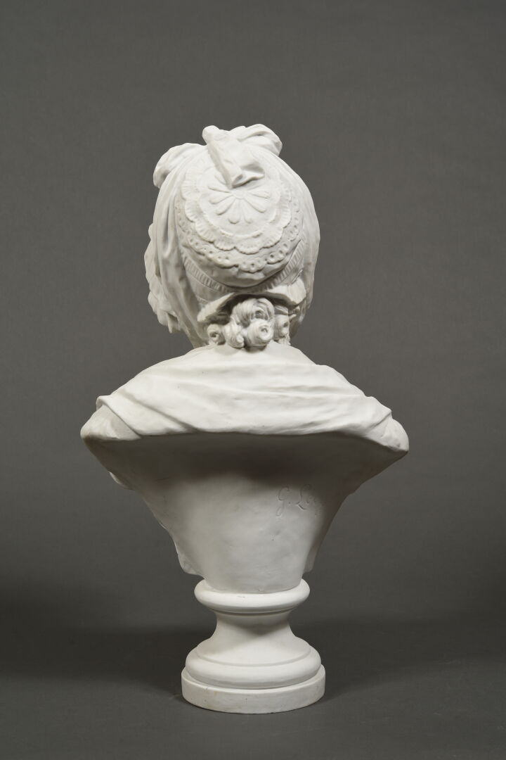 Georges Lévy | Georges LEVY (1820-1899) Buste de jeune femme au bouton ...