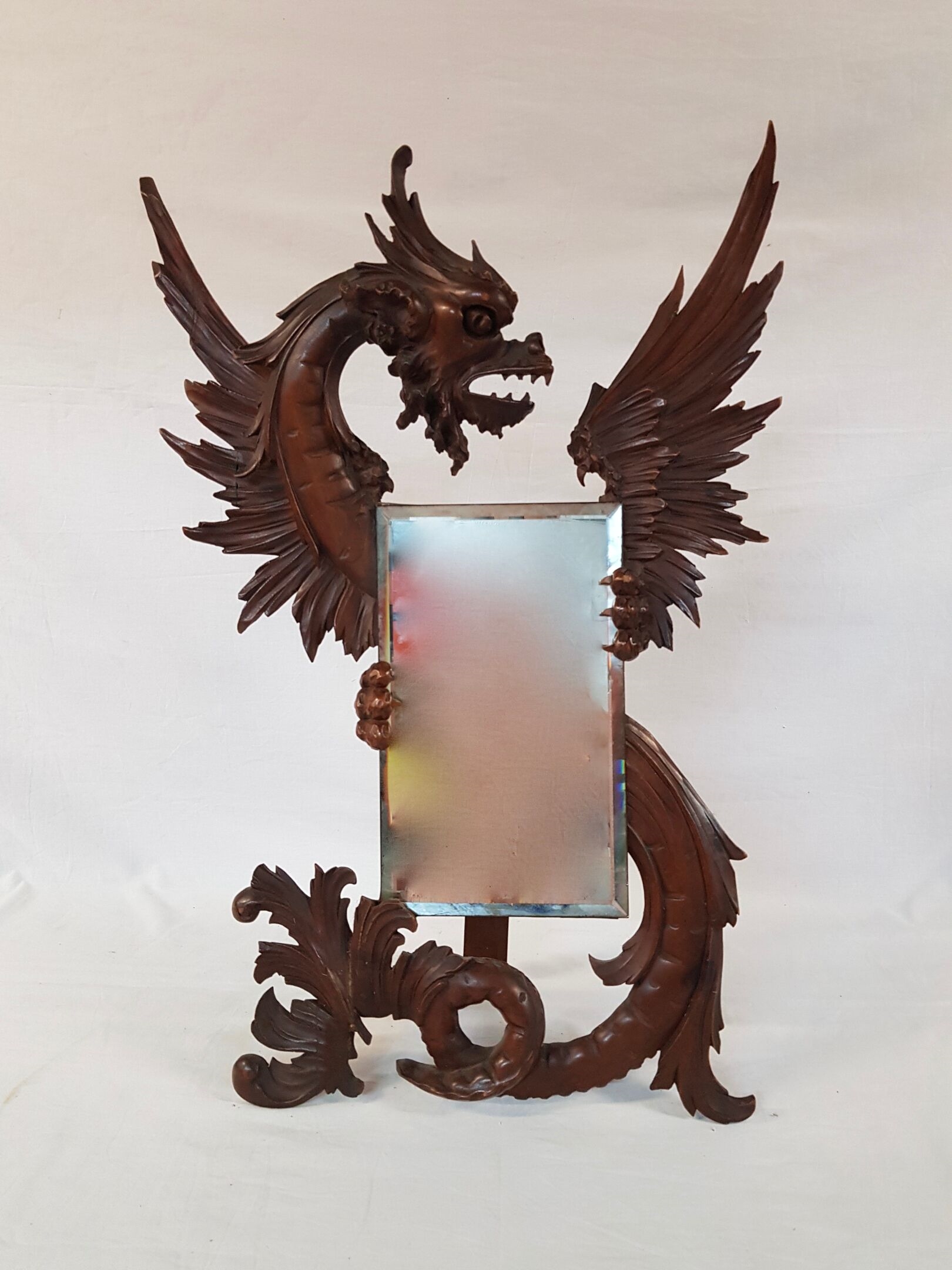 Gabriel Viardot | Dans le goût de - en bois sculpté à décor de dragon ...