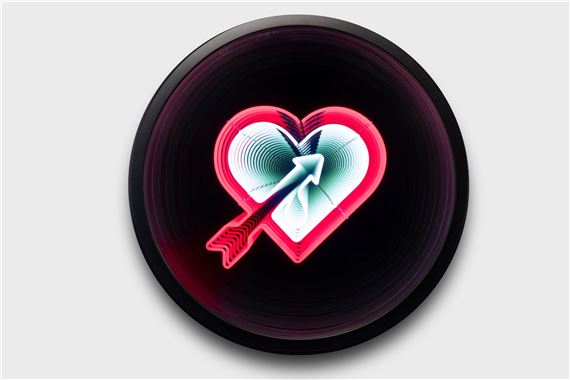 Robert Jahnke | Ikura Manawa Whero (2023) | MutualArt