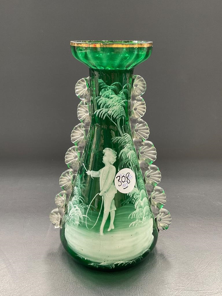 Mary Gregory | MARY GREGORY VASE | MutualArt