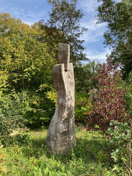 Patrick Stein | Totem woman Monumental sculpture in wood | MutualArt