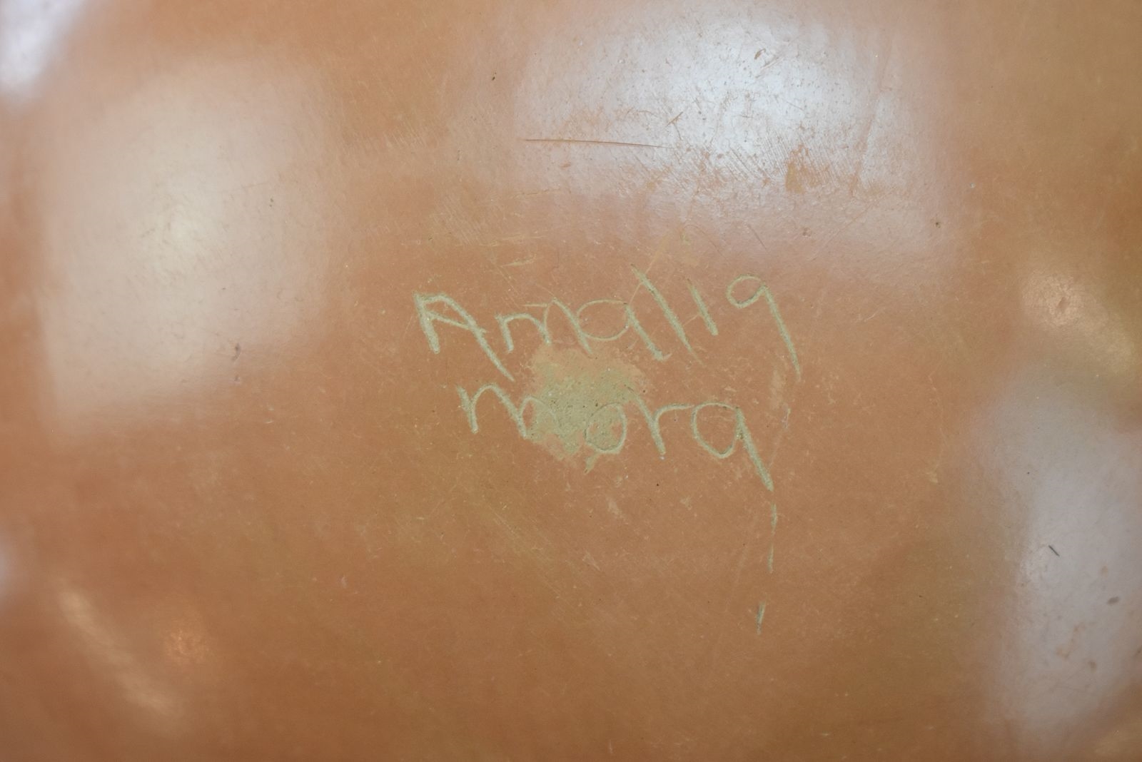 Mata Ortiz | MATA ORTIZ POTTERY VASE BY AMALIA MORA | MutualArt