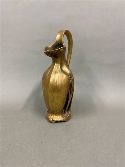 Léon Kann | Pitcher with a body of bells in slight relief | MutualArt