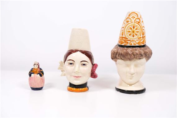 Charles Maillard | Pichet en forme de tête de bigoudène | MutualArt