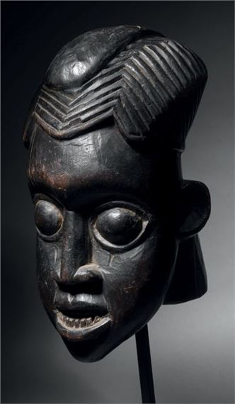 Cameroon School | Bamiléké mask | MutualArt