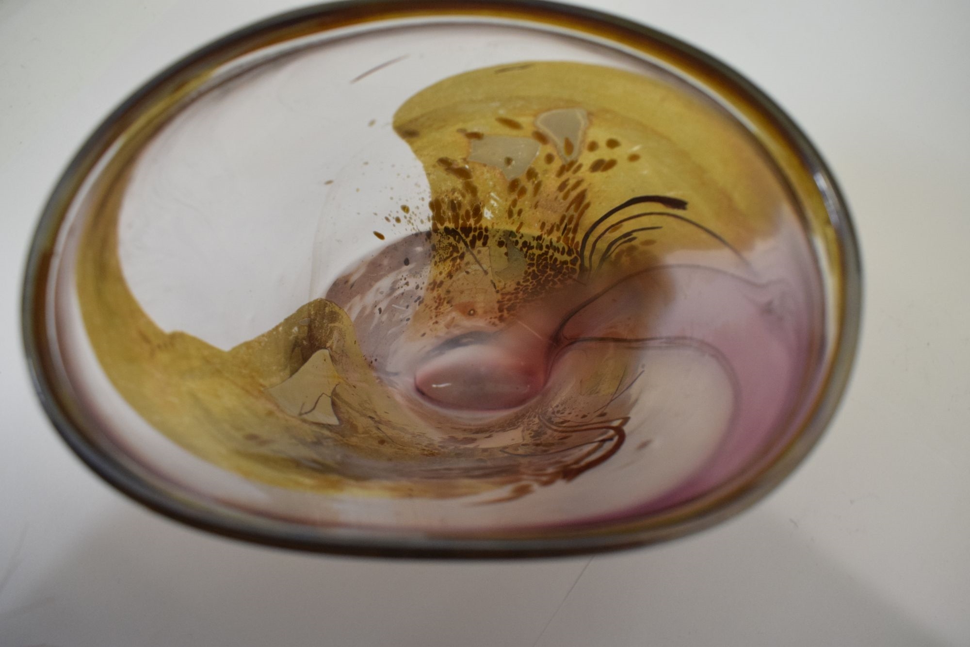 Sam Herman | Studio glass vase | MutualArt