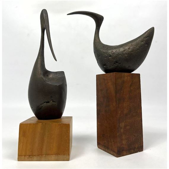 Douglas Purdy | 2pcs Douglas Purdy Pelican Bronze Sculptures | MutualArt