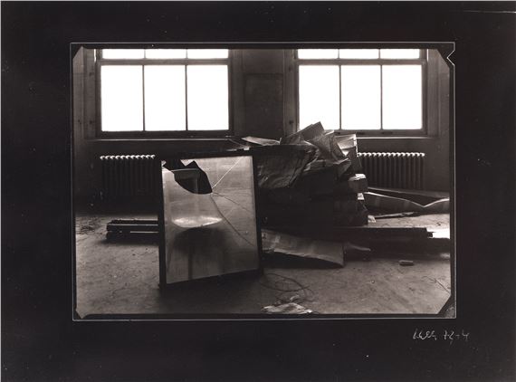 Petr Helbich | Bulovka, 1972 - 1974 (1972 - 1974) | MutualArt