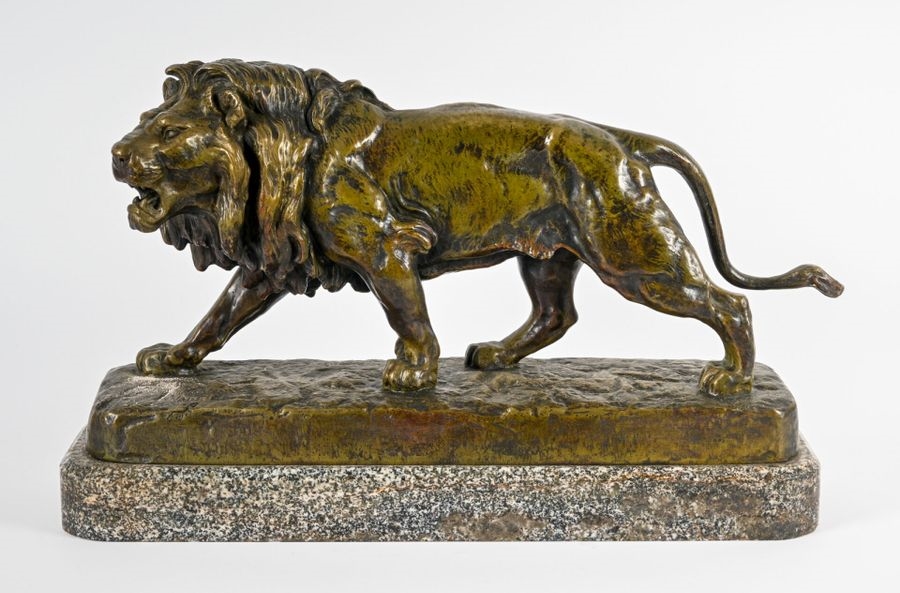 Louis Vidal | Lion marchant et rugissant | MutualArt