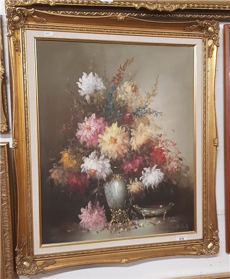 Balogh Bela | still life of flowers | MutualArt