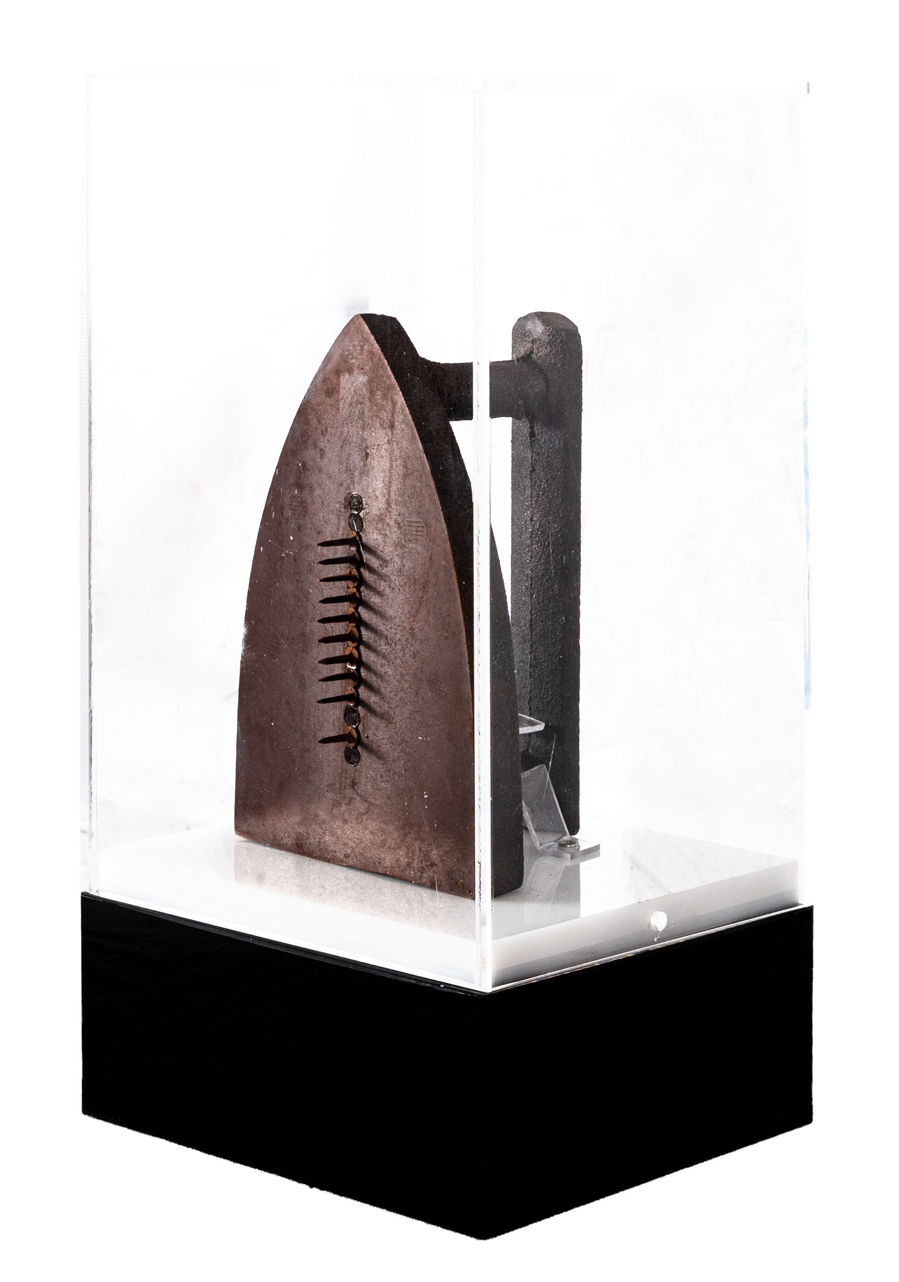 Man Ray | Cadeau (1921 - 1974) | MutualArt