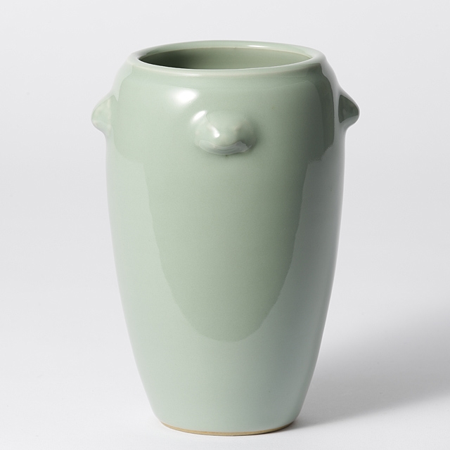 Yaichi Kusube | Celadon vase | MutualArt
