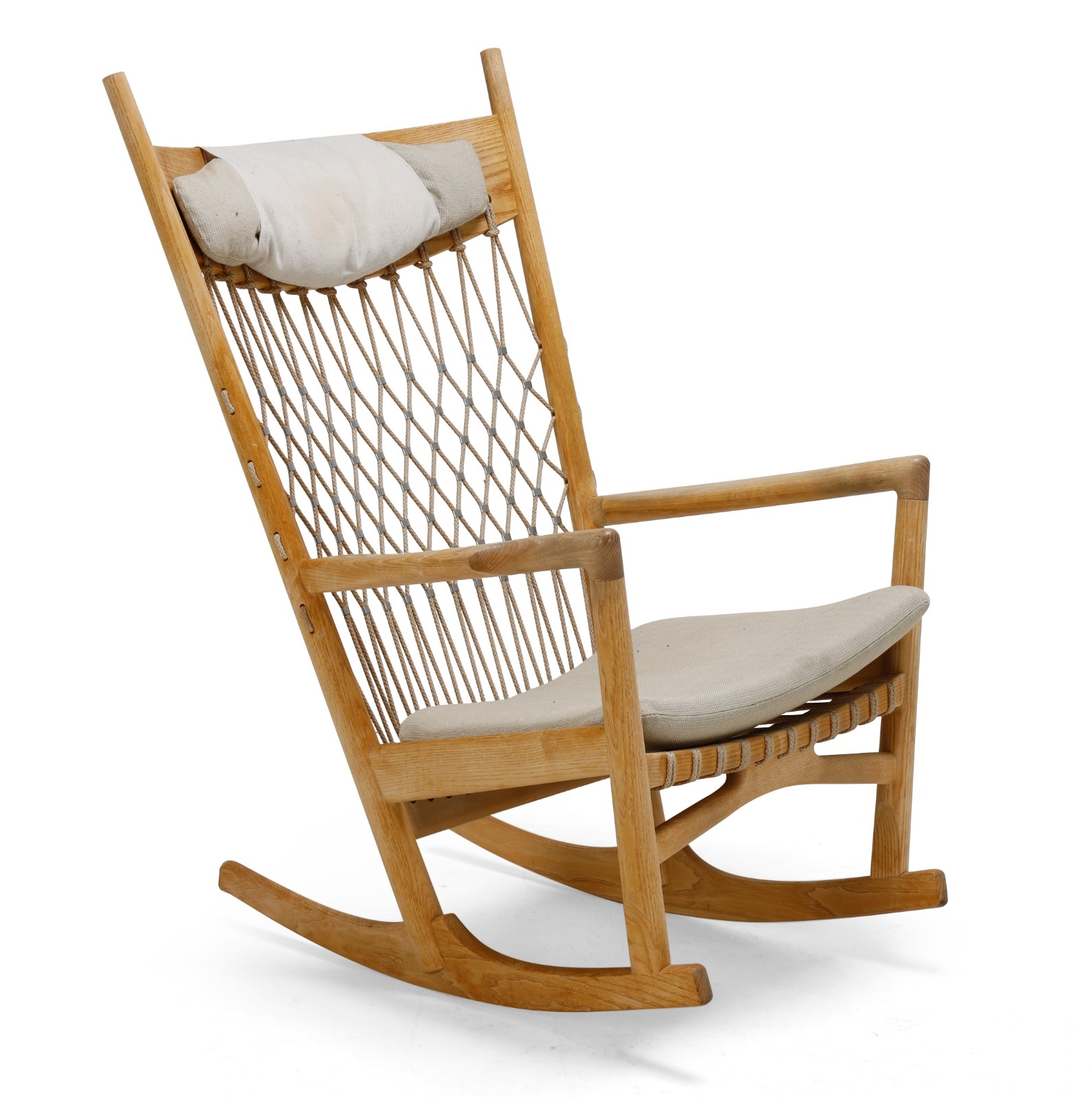Hans J. Wegner | Rocking chair model PP124) | MutualArt