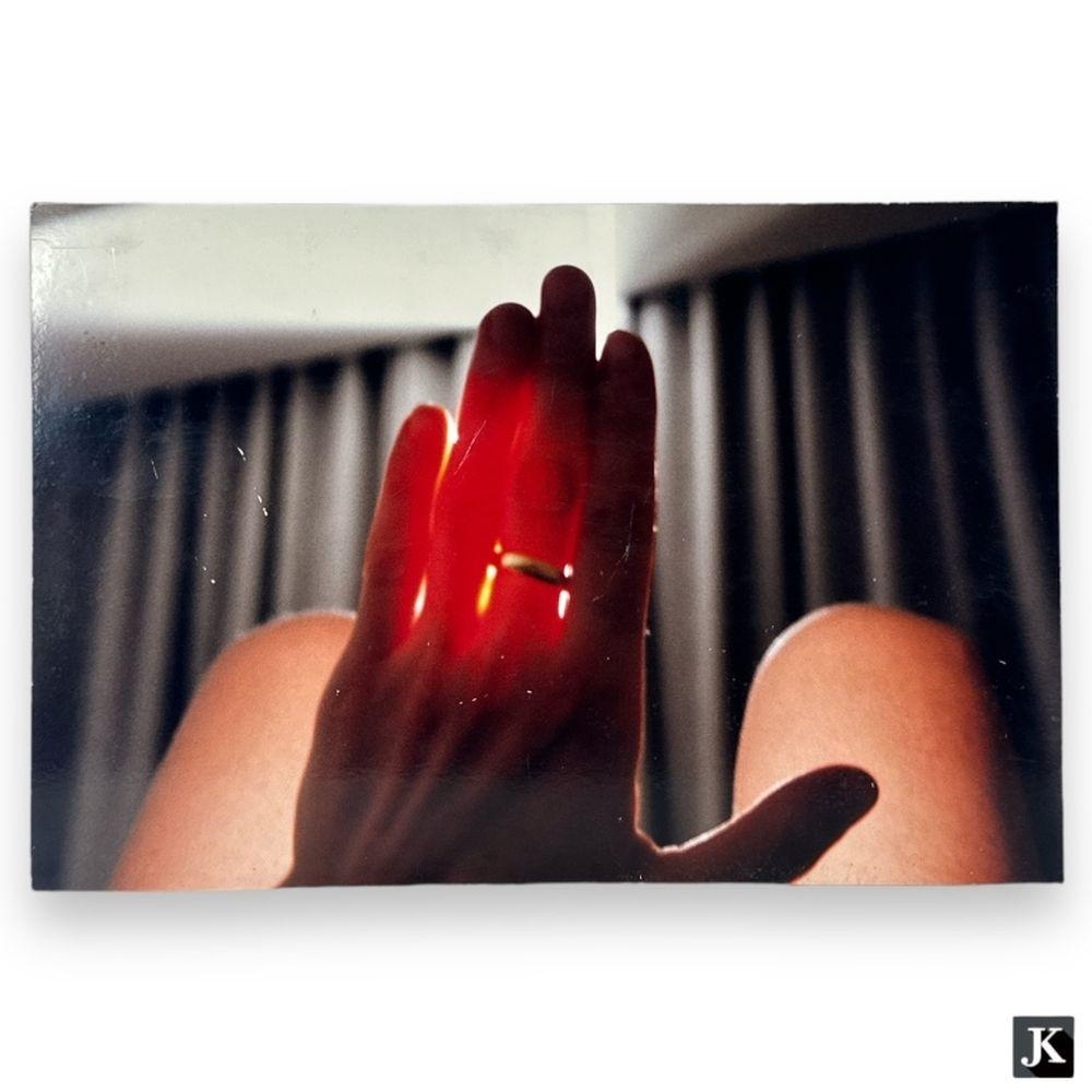 Pipilotti Rist | VIDEO-STILL SELBSTLOS IM LAVABAD (1995) | MutualArt