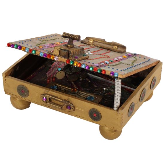 Louise Sharakan | 1 Artworks at Auction | MutualArt