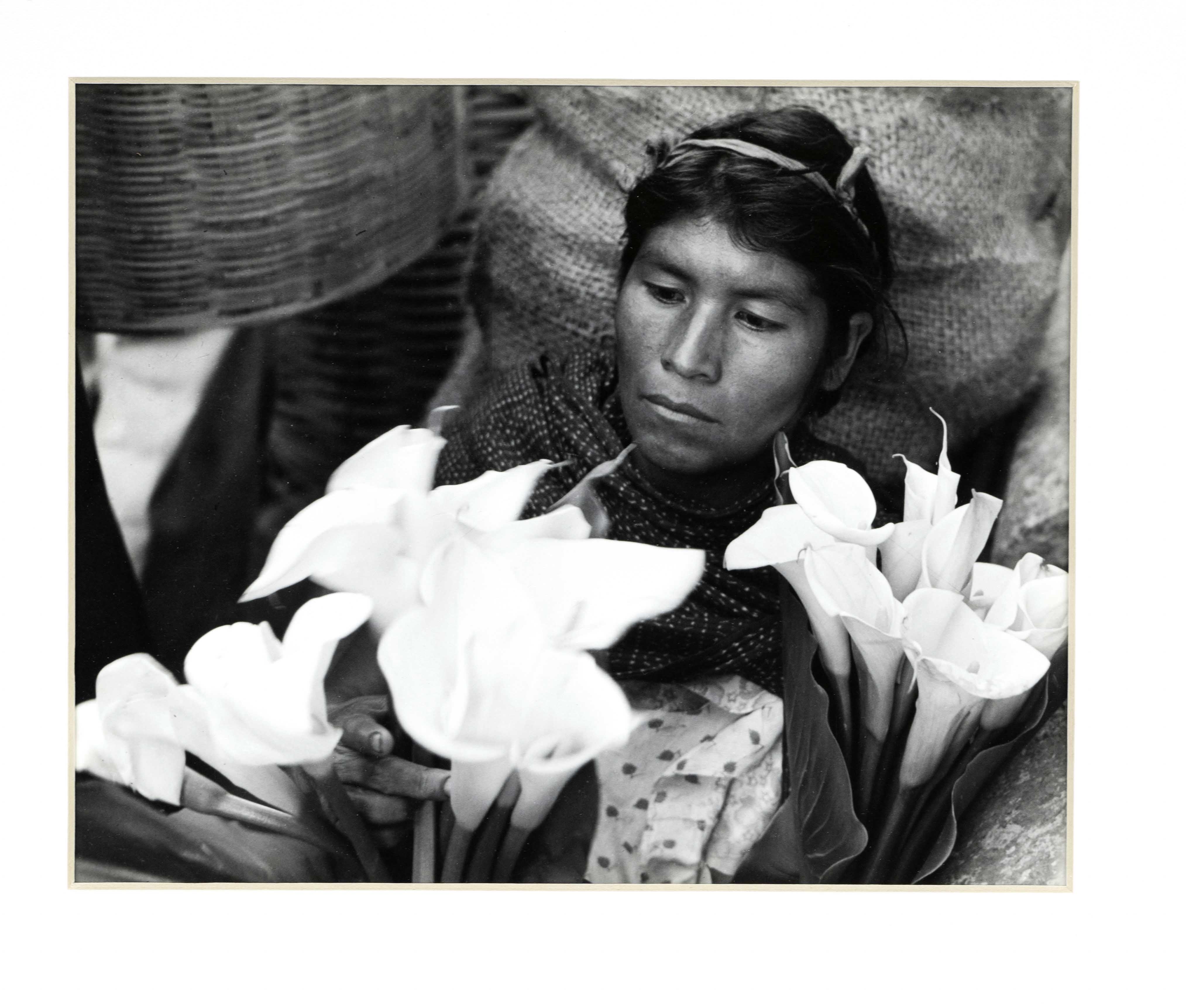 Ellen Auerbach | portfolio with 12 photographs (1992) | MutualArt