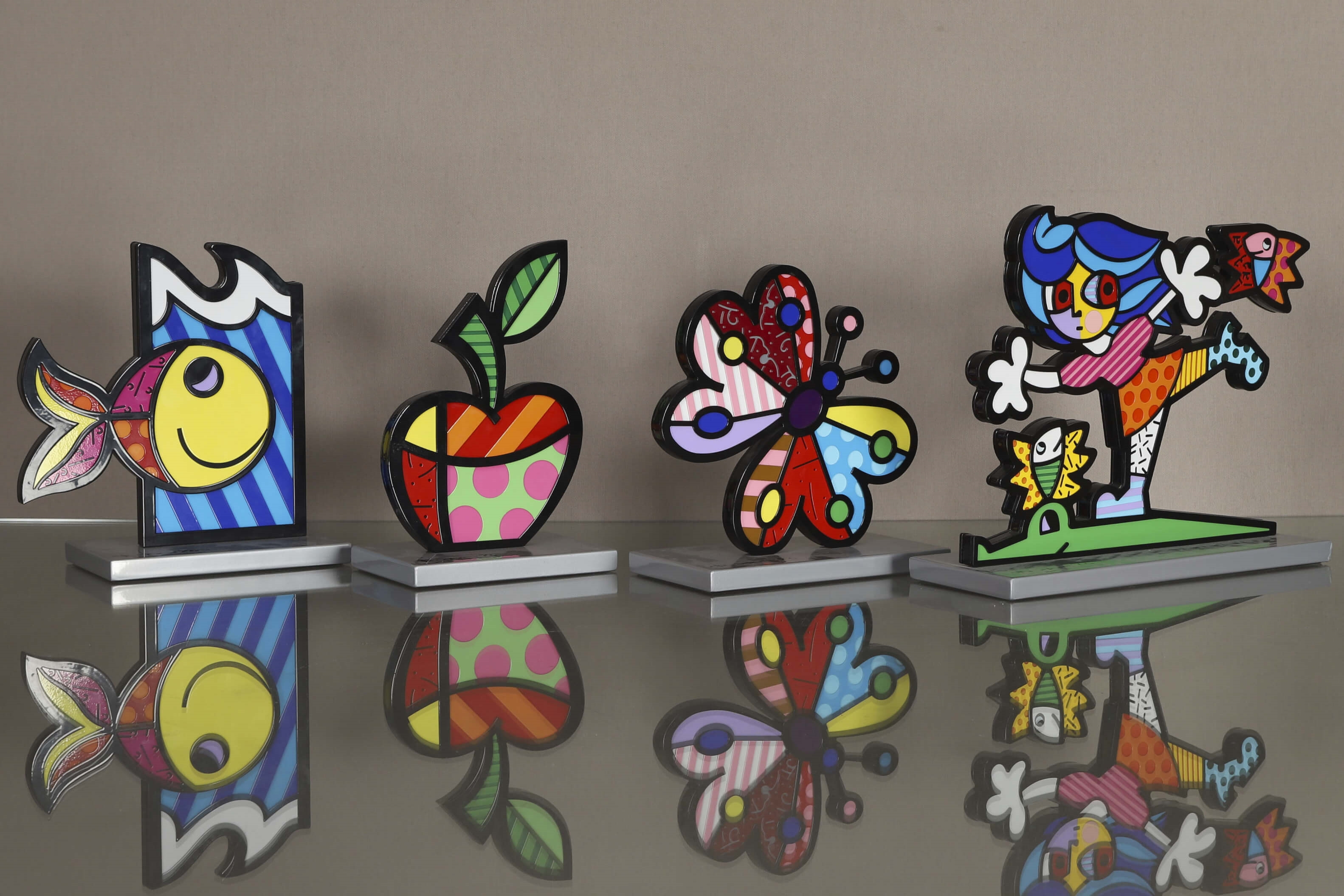 Romero Britto | 4 sculptures | MutualArt