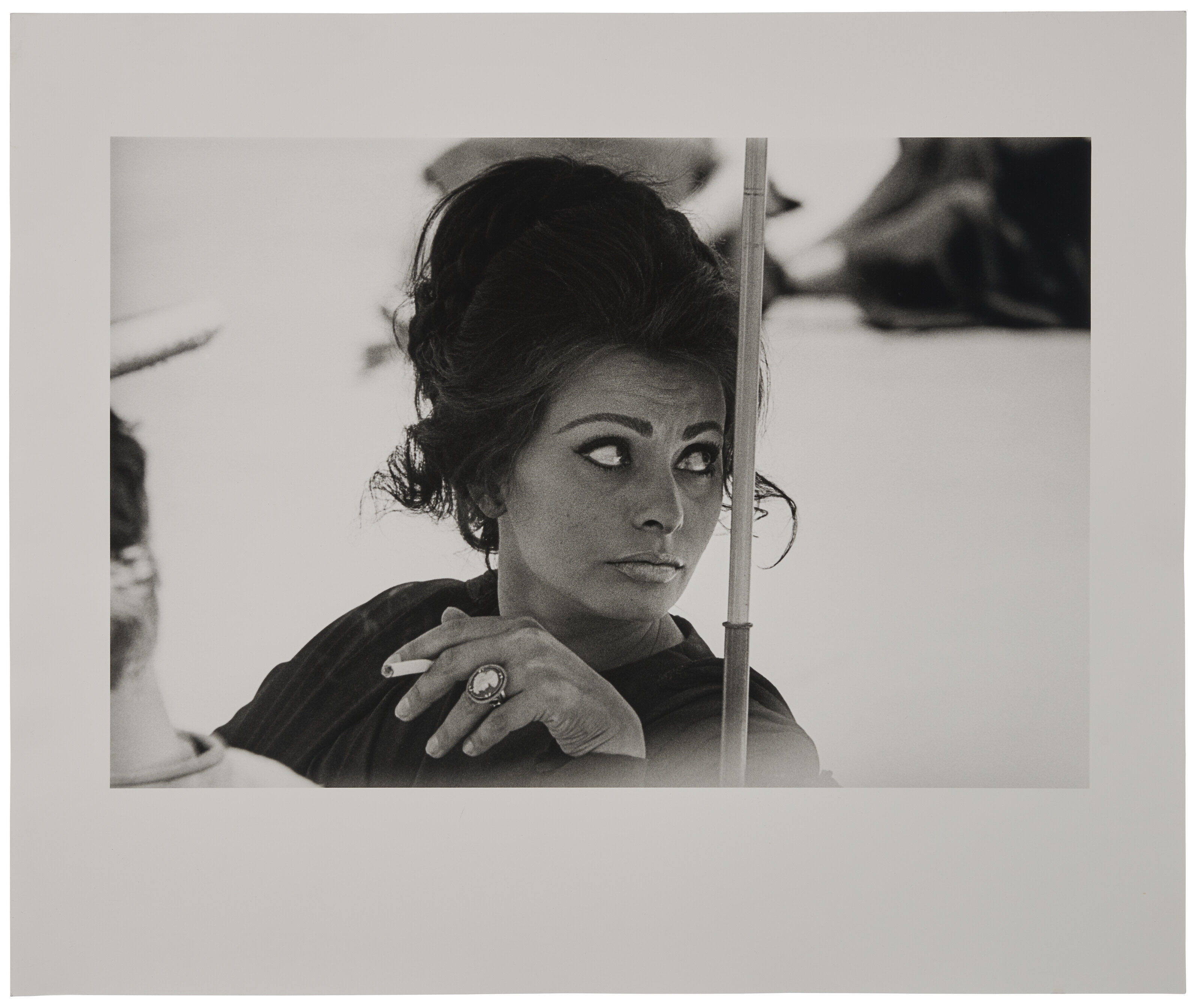 Terence Donovan | Sophia Loren smoking on the set of Anthony Mann's The ...