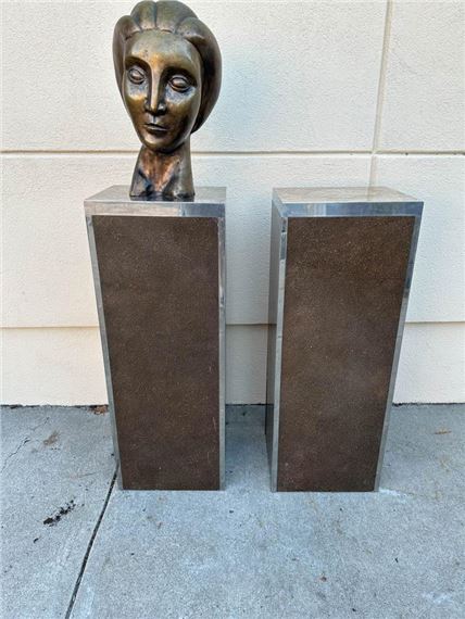 Jay Spectre | Jay Spectre Pedestal | MutualArt