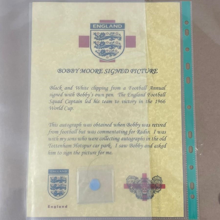 Bobby Moore | Bobby Moore signed photograph | MutualArt