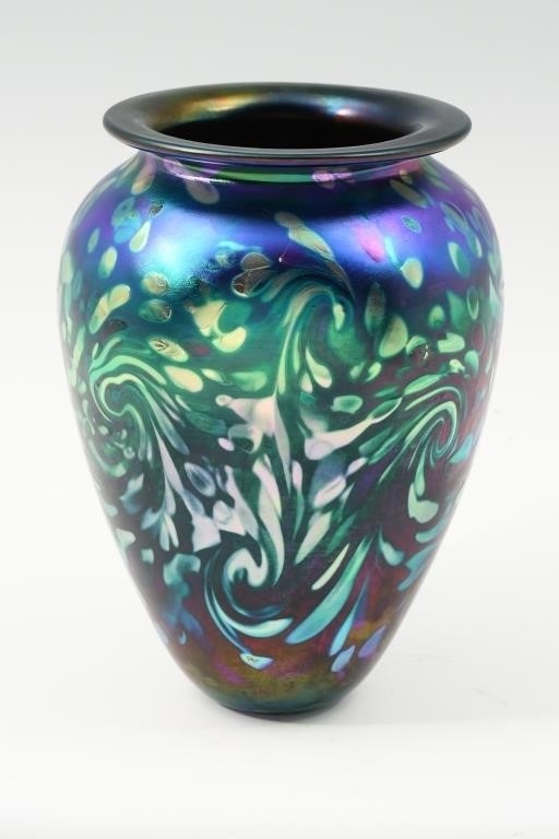 Robert Eickholt | TWO IRIDESCENT GLASS VASES | MutualArt