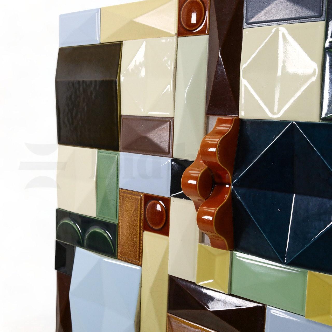 Victor Cunha | Painel de azulejos decorativo | MutualArt