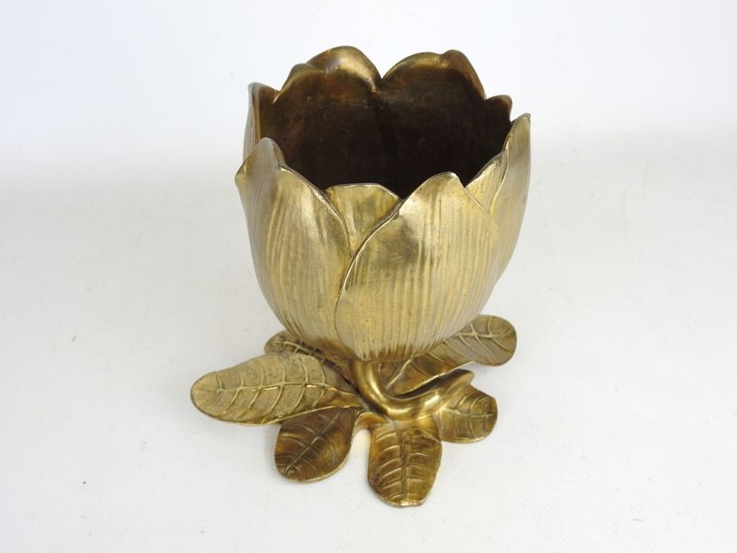 Maurice Bouval | Flower-shaped cup in copper alloy | MutualArt