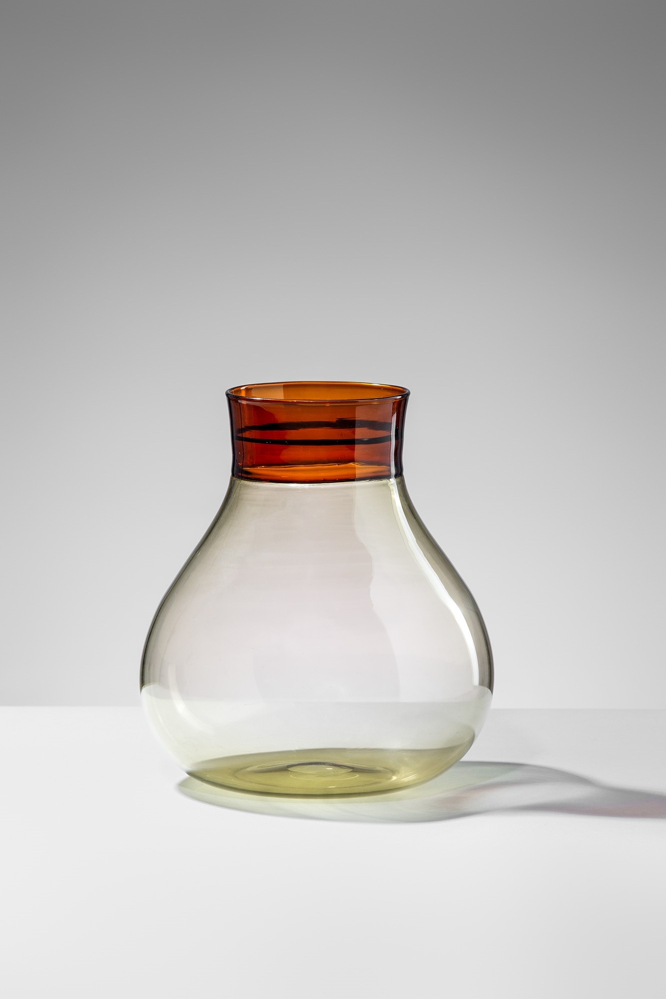 Ludovico Diaz de Santillana | Vaso della serie Colletti (1961) | MutualArt