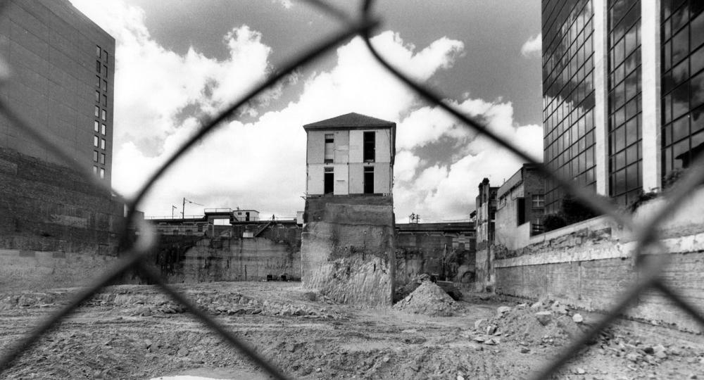 Robert Pearce | Robert Pearce - Historic Camden Villa during ...