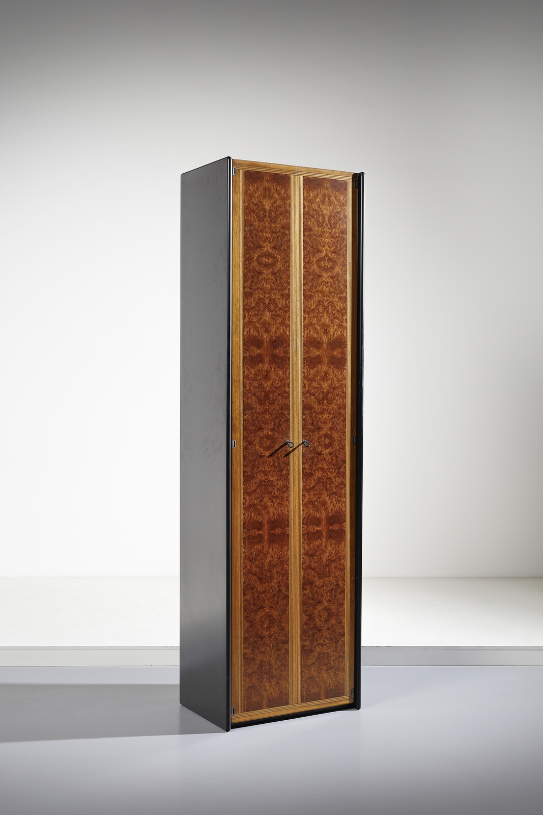 Tobia Scarpa | Two-door cabinet from the Artona series for Maxalto ...