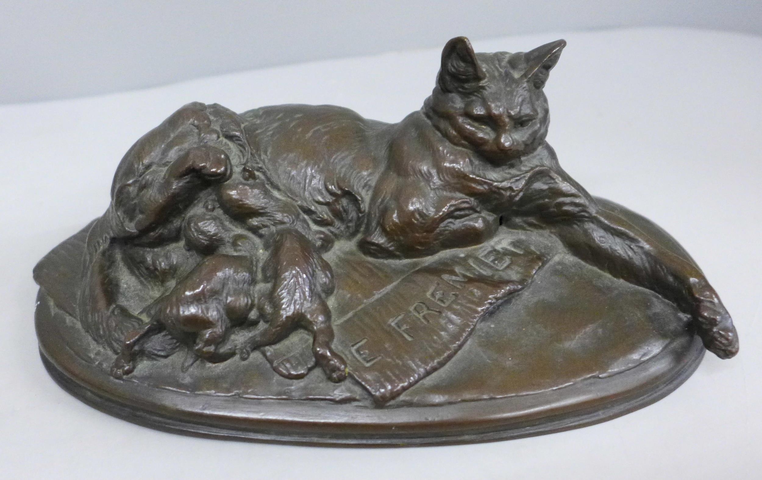 Emmanuel Frémiet | Sculpture of a cat with kittens | MutualArt