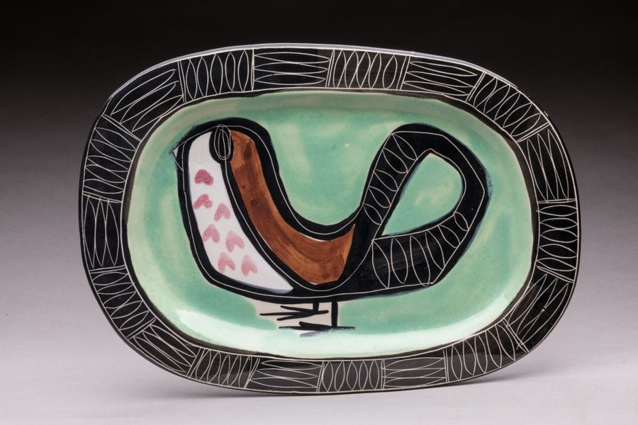 Jacques Pouchain | Plat ovale en céramique émaillée à décor d'un oiseau ...