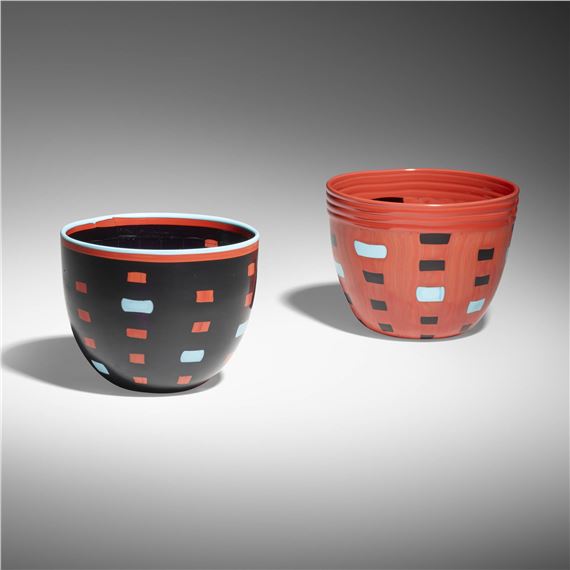 Yoichi Ohira | Finestre vessels, set of two (1995) | MutualArt