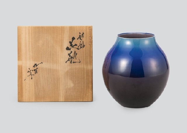 Tokuda Yasokichi III | Color glazed vase | MutualArt