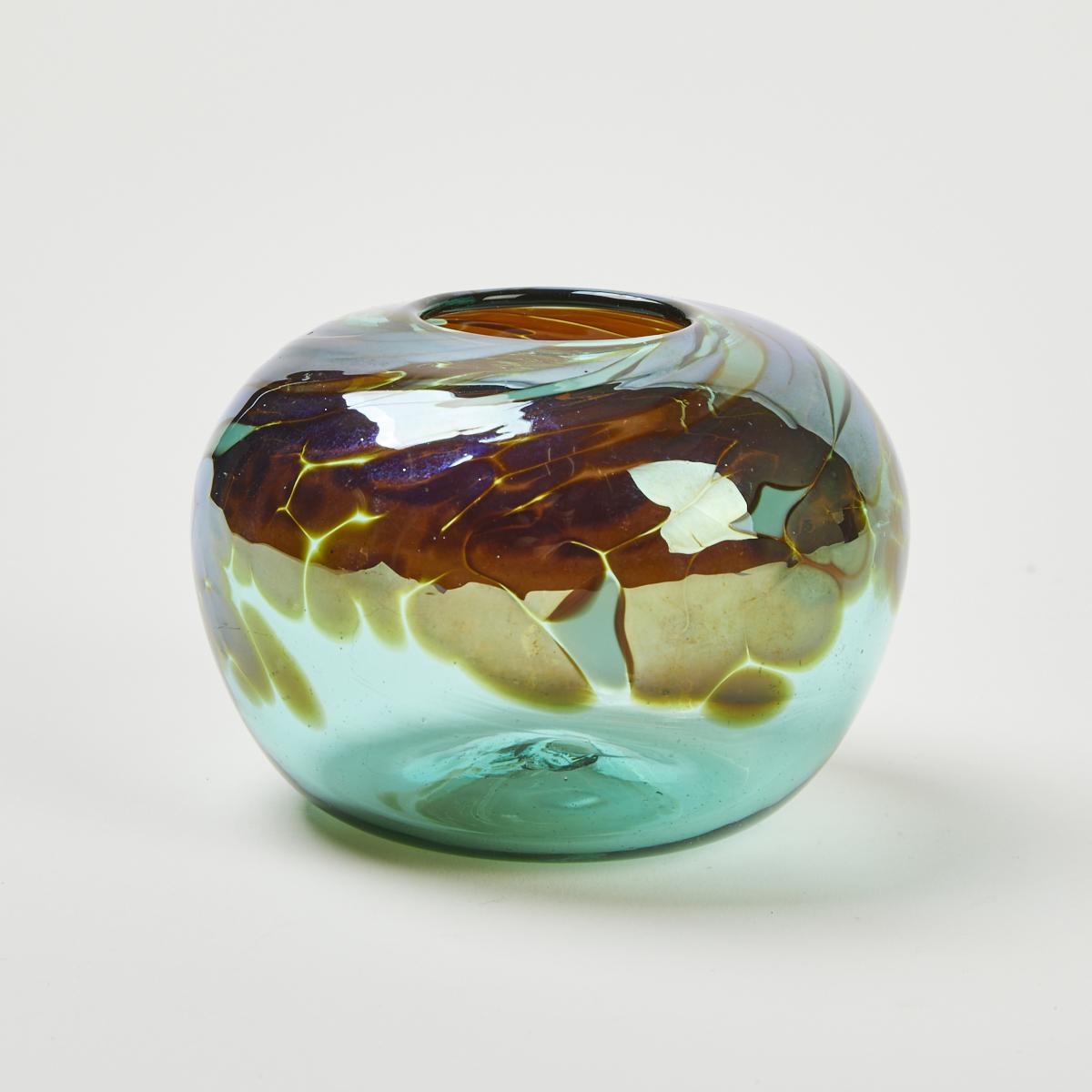 Tony Kuepfer | An Iridescent Green Bowl from the Studio of Tony Kuepfer ...