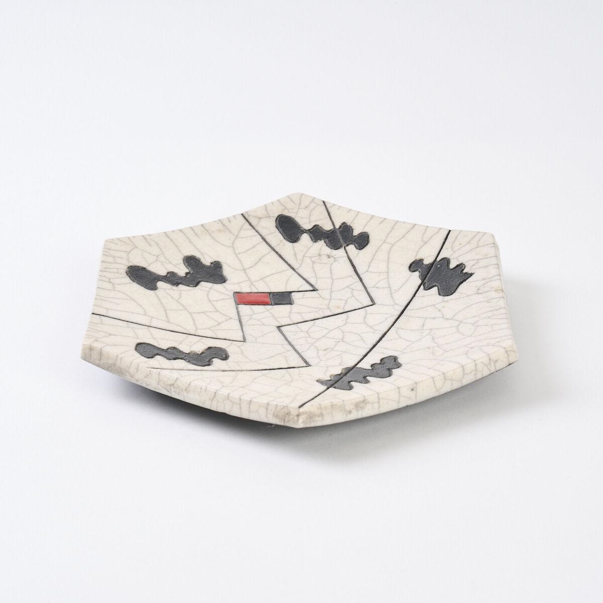 Lynn Alves | A Lynn Alves Platter | MutualArt