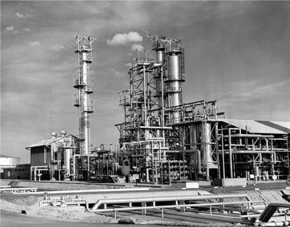 Robert Walker | The platformer complex at the Shell Company's Clyde ...