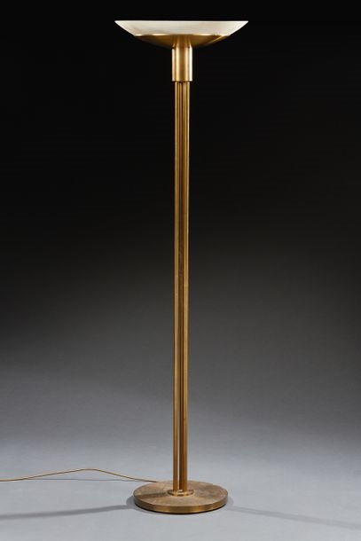 Jean Perzel | Lampadaire en métal | MutualArt