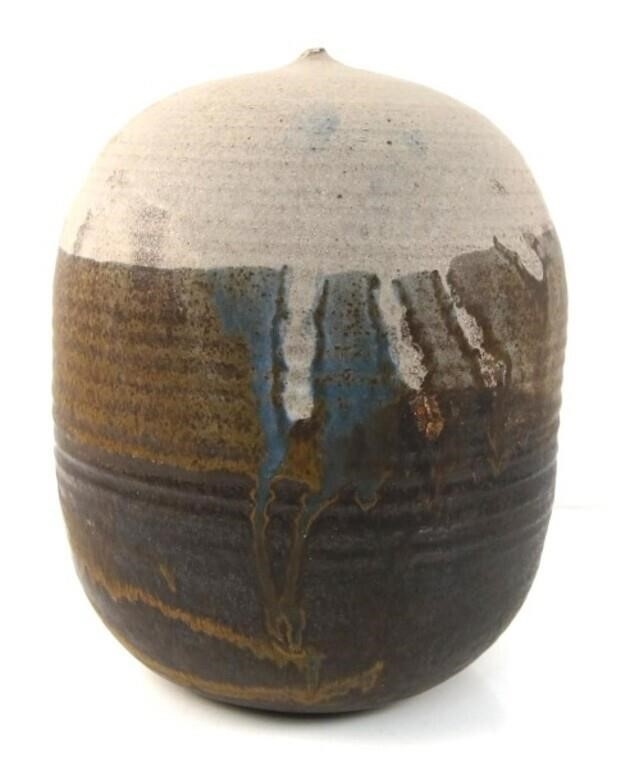 Toshiko Takaezu | Closed Form Ceramic Vessel with Rattle | MutualArt