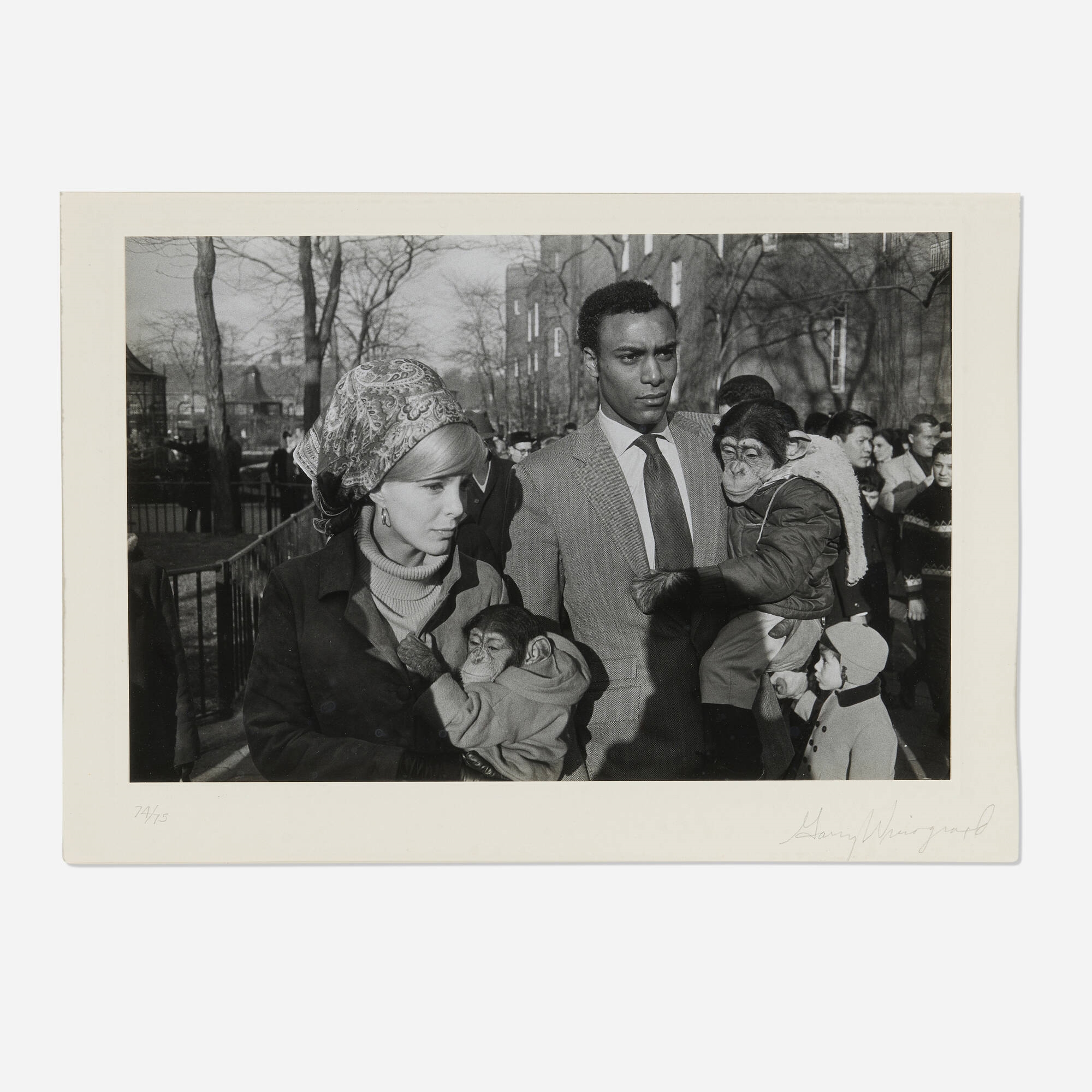 Garry Winogrand | PORTFOLIO OF 15 WORKS: 15 BIG SHOTS | MutualArt