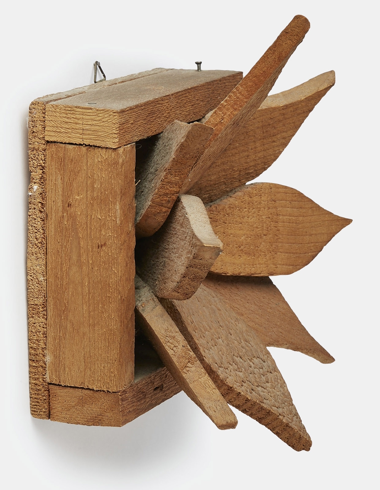 Mario Ceroli | Skulptur Mario Ceroli: Fiore, dat. 1971 (1971) | MutualArt