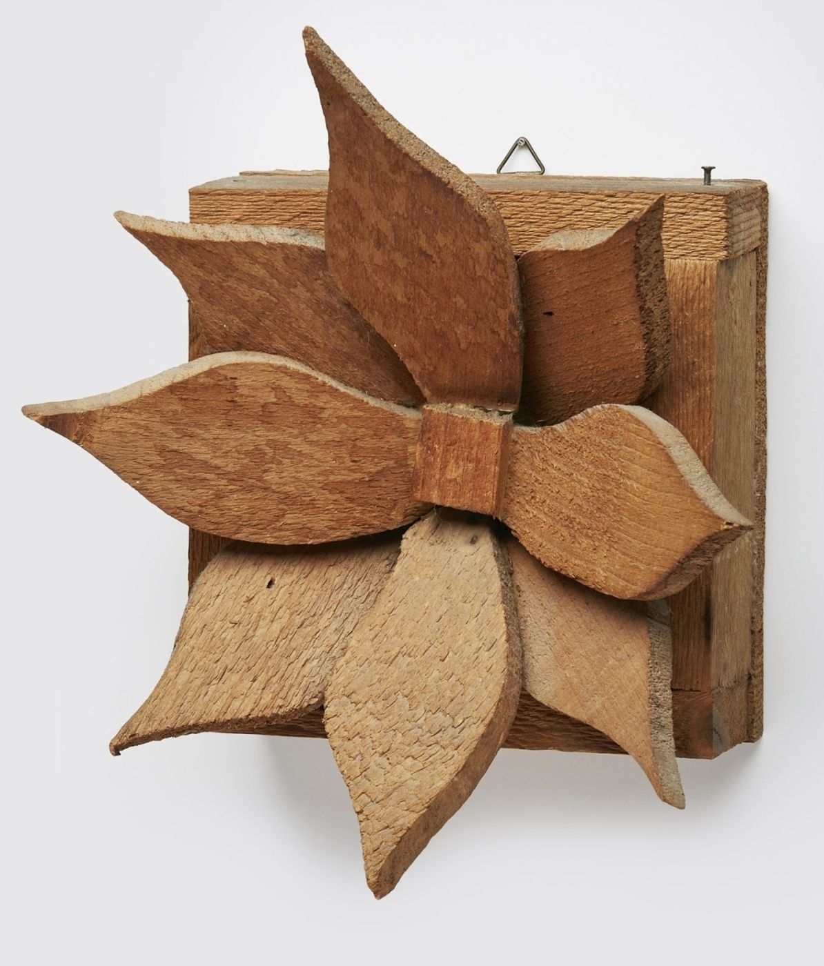 Mario Ceroli | Skulptur Mario Ceroli: Fiore, dat. 1971 (1971) | MutualArt