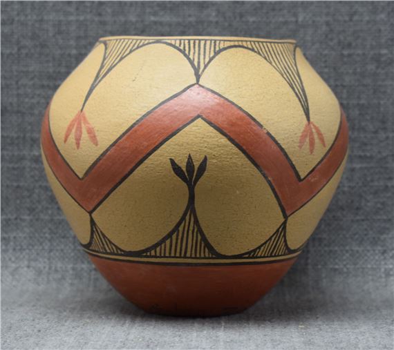 Teresita Galvan | 1 Artworks at Auction | MutualArt