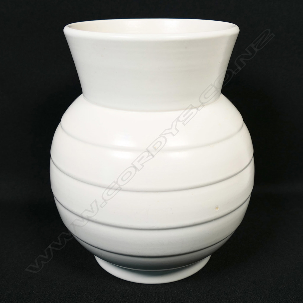 Crown Lynn | Crown Lynn medium Hand Potted vase shape #24 with lathed ...