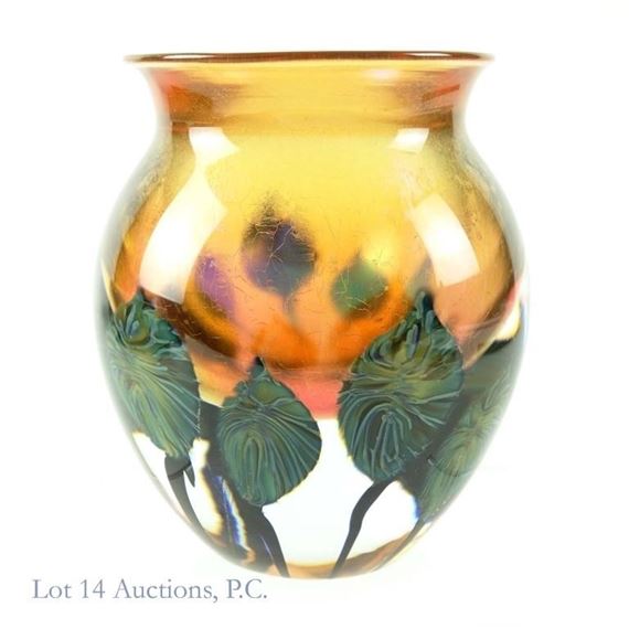 David Lotton | David Lotton (b. 1960) Art Glass Vase (2001) | MutualArt