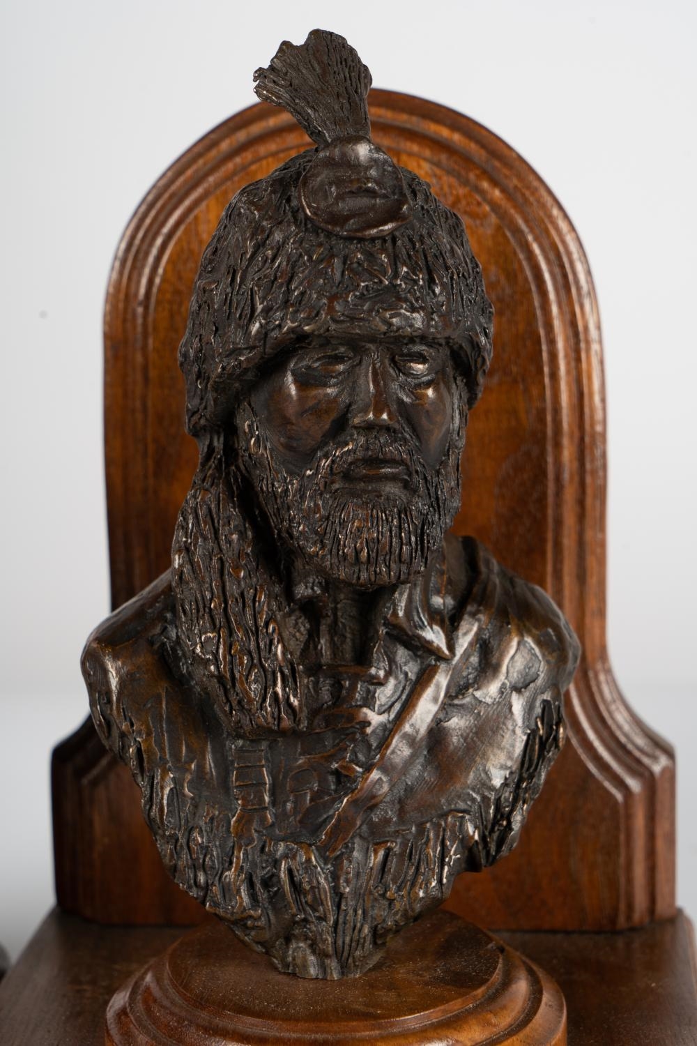 Gerry Metz | Gerry Michael Metz (1943-2018): Two Bookends | MutualArt