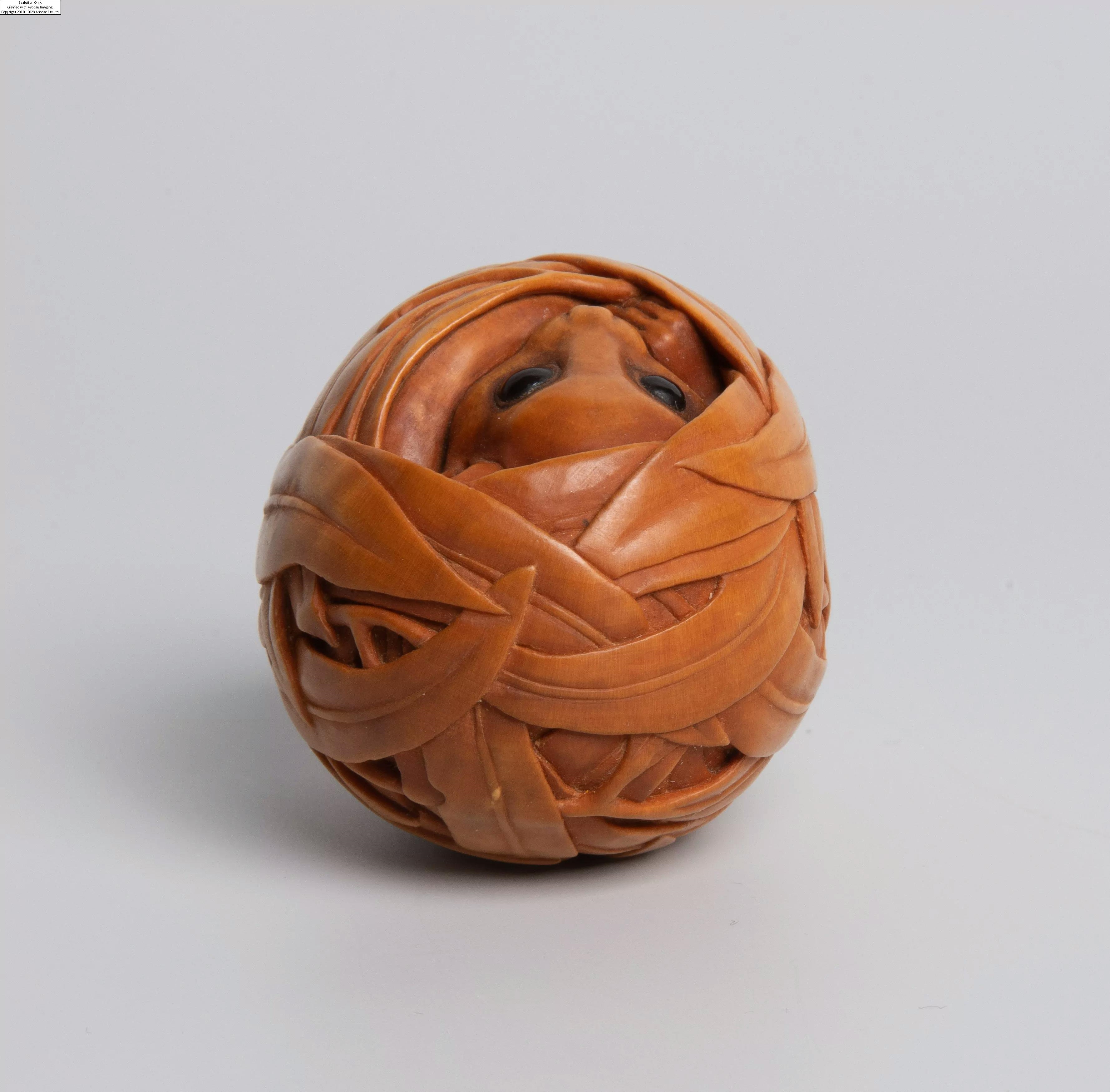 Susan Wraight | Holz-Netsuke von Susan Wraight (Berkshire 1955 (1993 ...