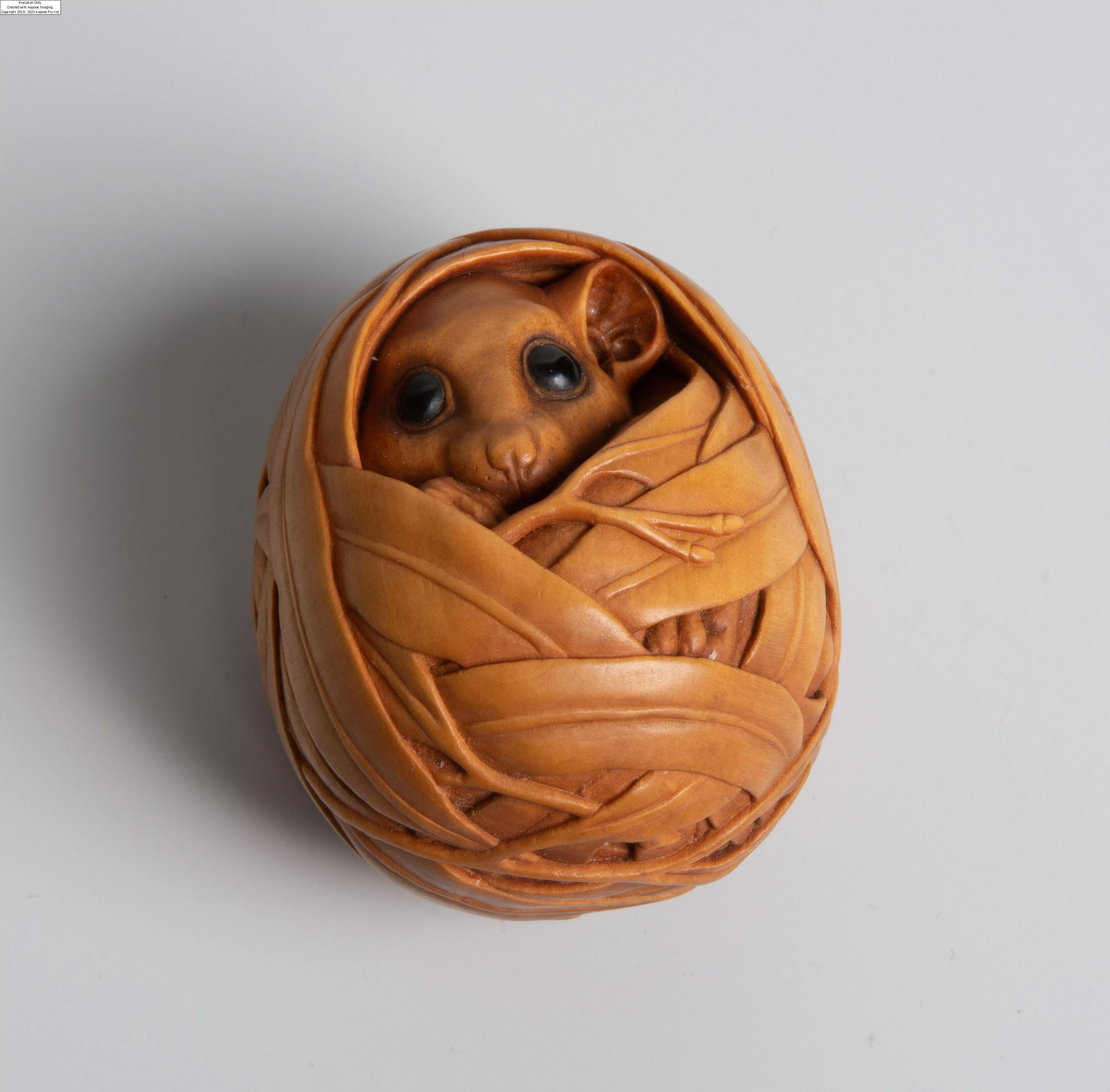 Susan Wraight | Holz-Netsuke von Susan Wraight (Berkshire 1955 (1993 ...