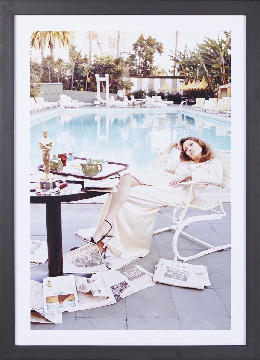 Terry O'Neill | AFTER TERRY O'NEAL Faye Dunaway Oscar | MutualArt